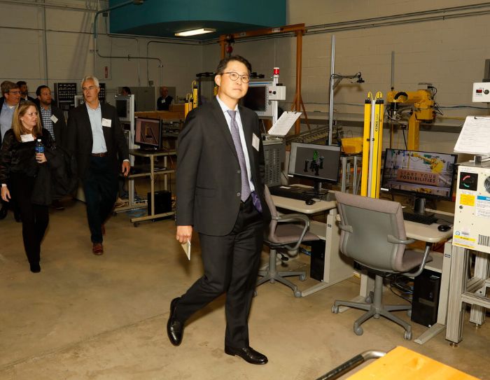 Competing to Win: Manufacturing in America - Detroit Regional Chamber