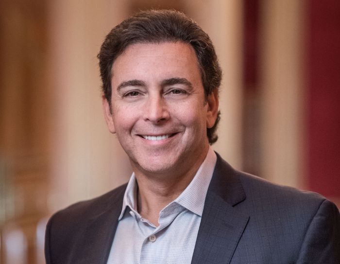 Mark Fields Bio - Detroit Regional Chamber